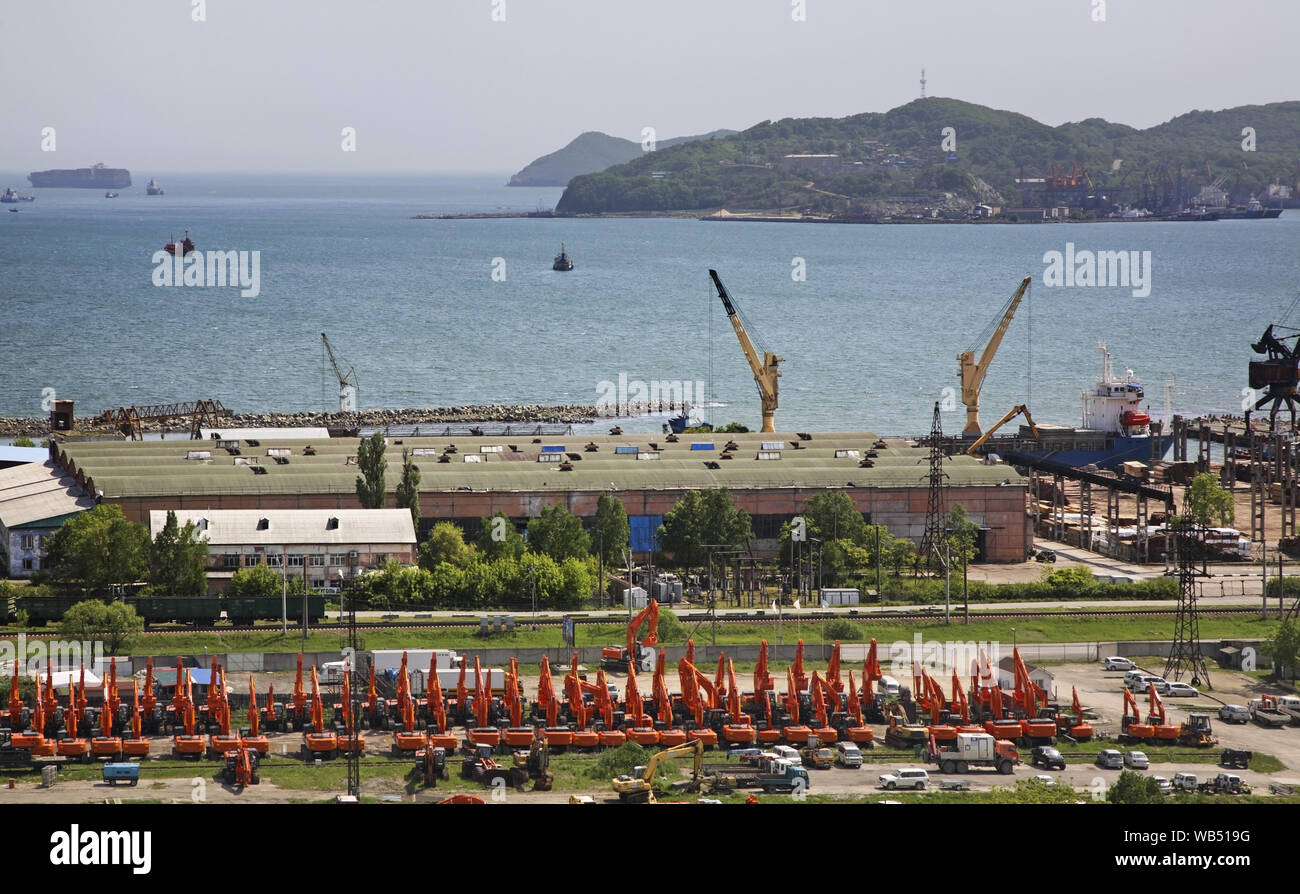 Nakhodka sea port hi-res stock photography and images - Alamy