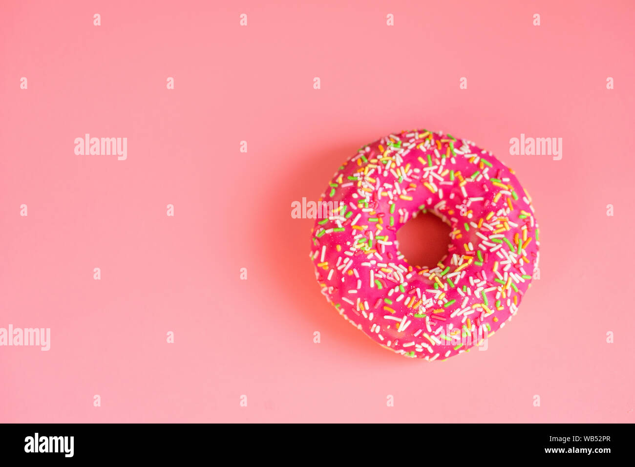 Text pink donut hi-res stock photography and images - Alamy