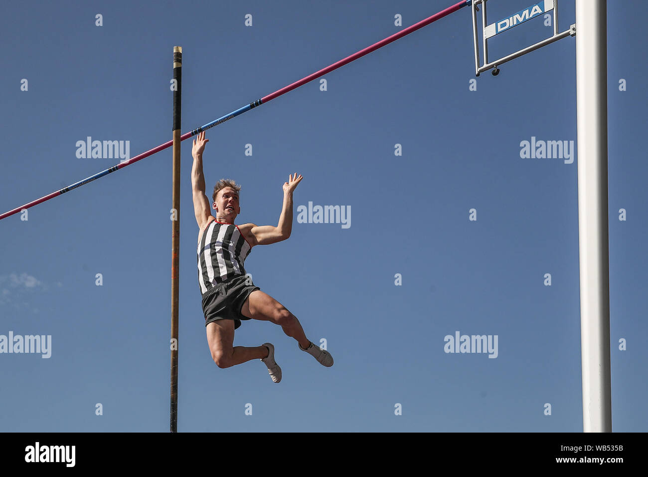 Birmingham, UK. 24th Aug, 2019. Ethan Walsh in the Men's Pole Vault ...