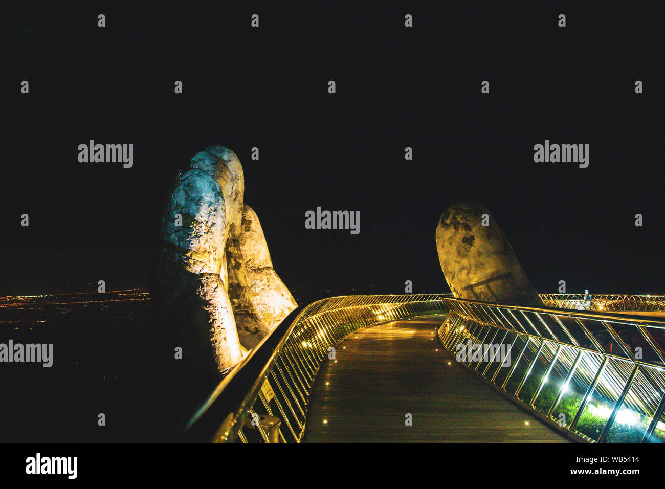 Golden bridge in Bana Hills French village, Sun World, Da Nang, Central ...