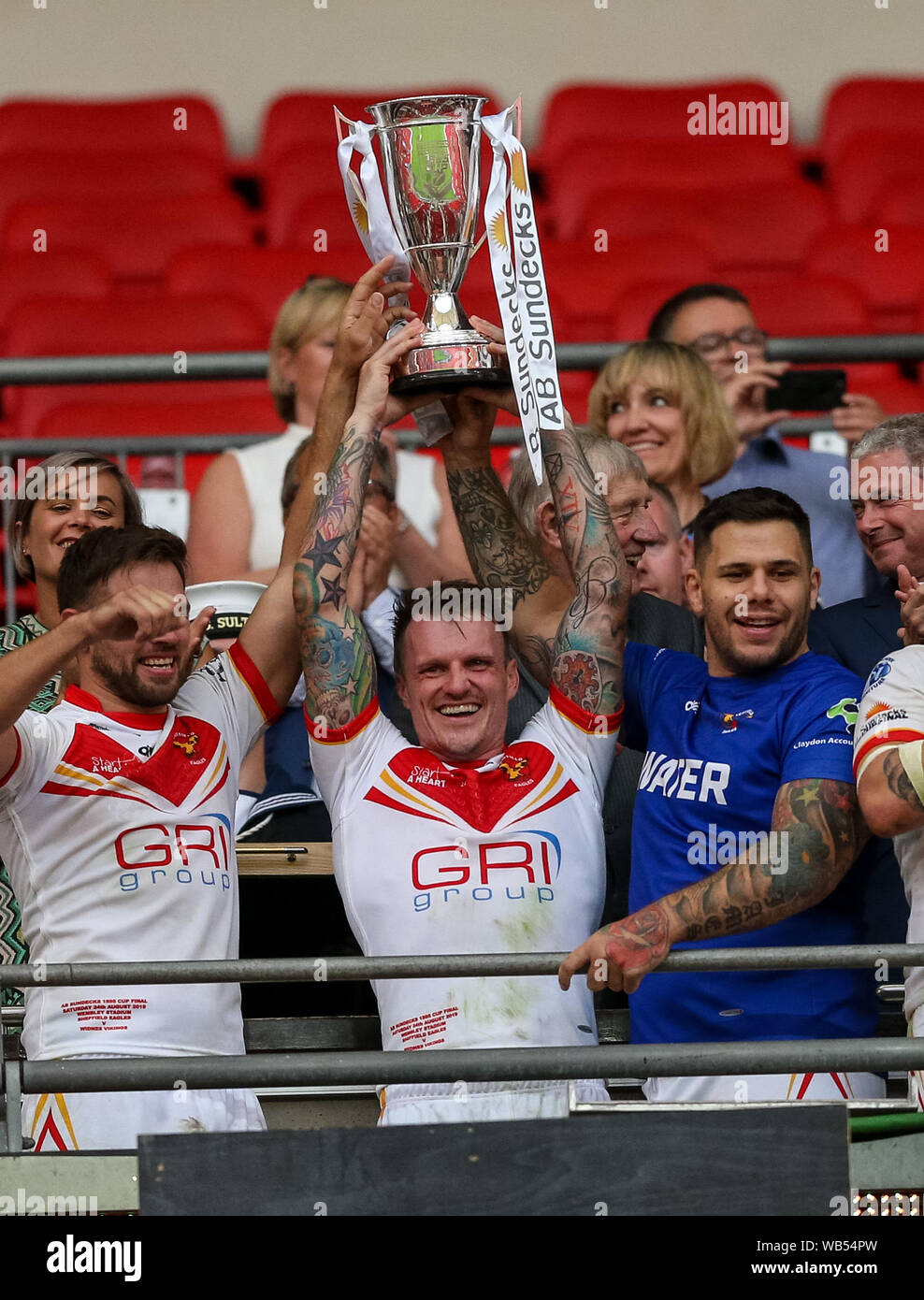 Sheffield eagles celebrate winning 1895 cup final wembley stadium hi ...