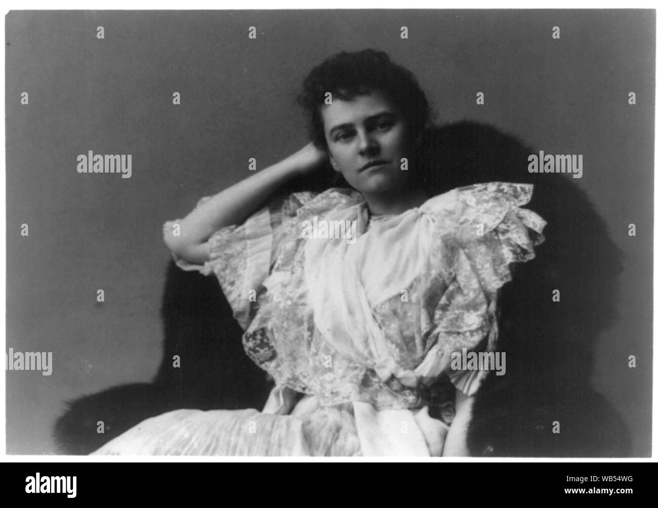 Cameron elizabeth hi-res stock photography and images - Alamy