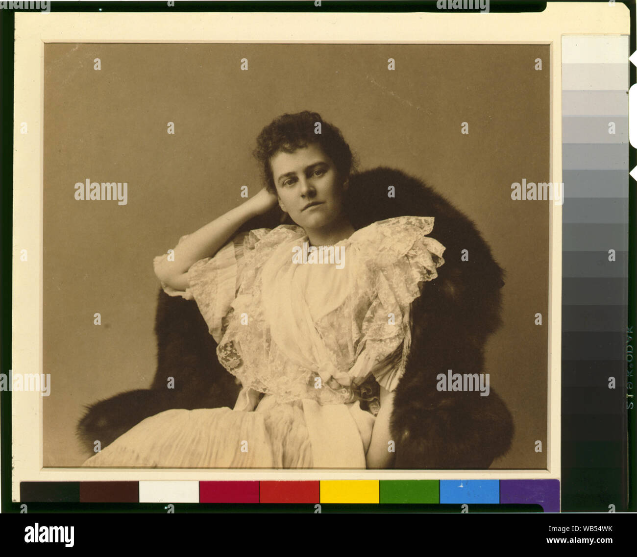 Elizabeth cameron hi-res stock photography and images - Alamy