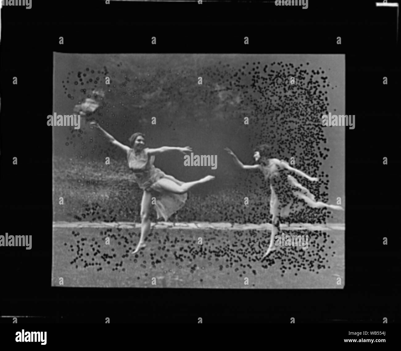 Elizabeth Duncan dancers Abstract/medium: Genthe, Arnold, 1869-1942 ...