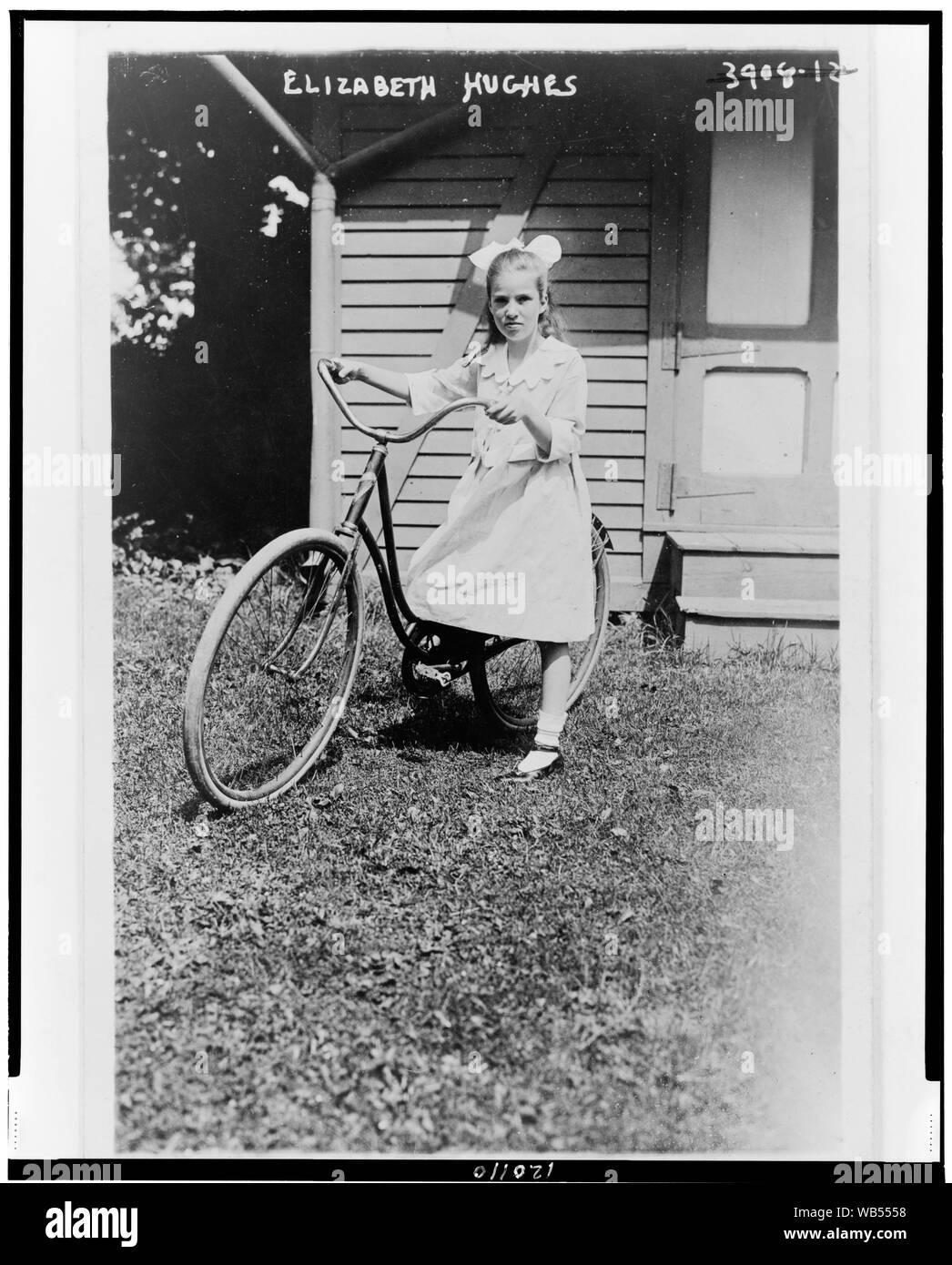 Elizabeth hughes hi-res stock photography and images - Alamy