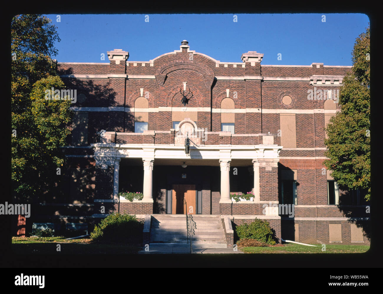 The elks lodge hi-res stock photography and images - Alamy