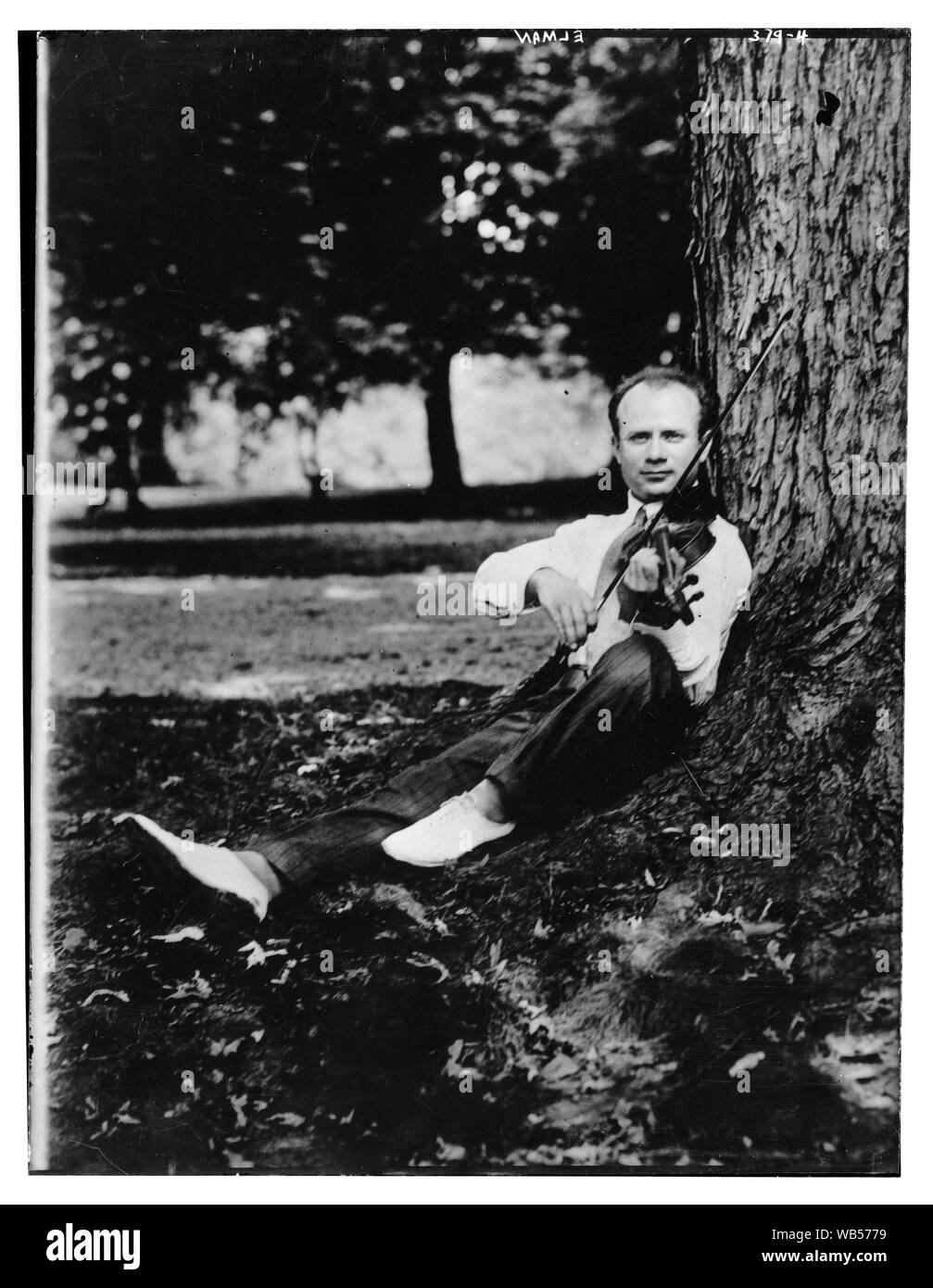 Negative glass hi-res stock photography and images - Alamy