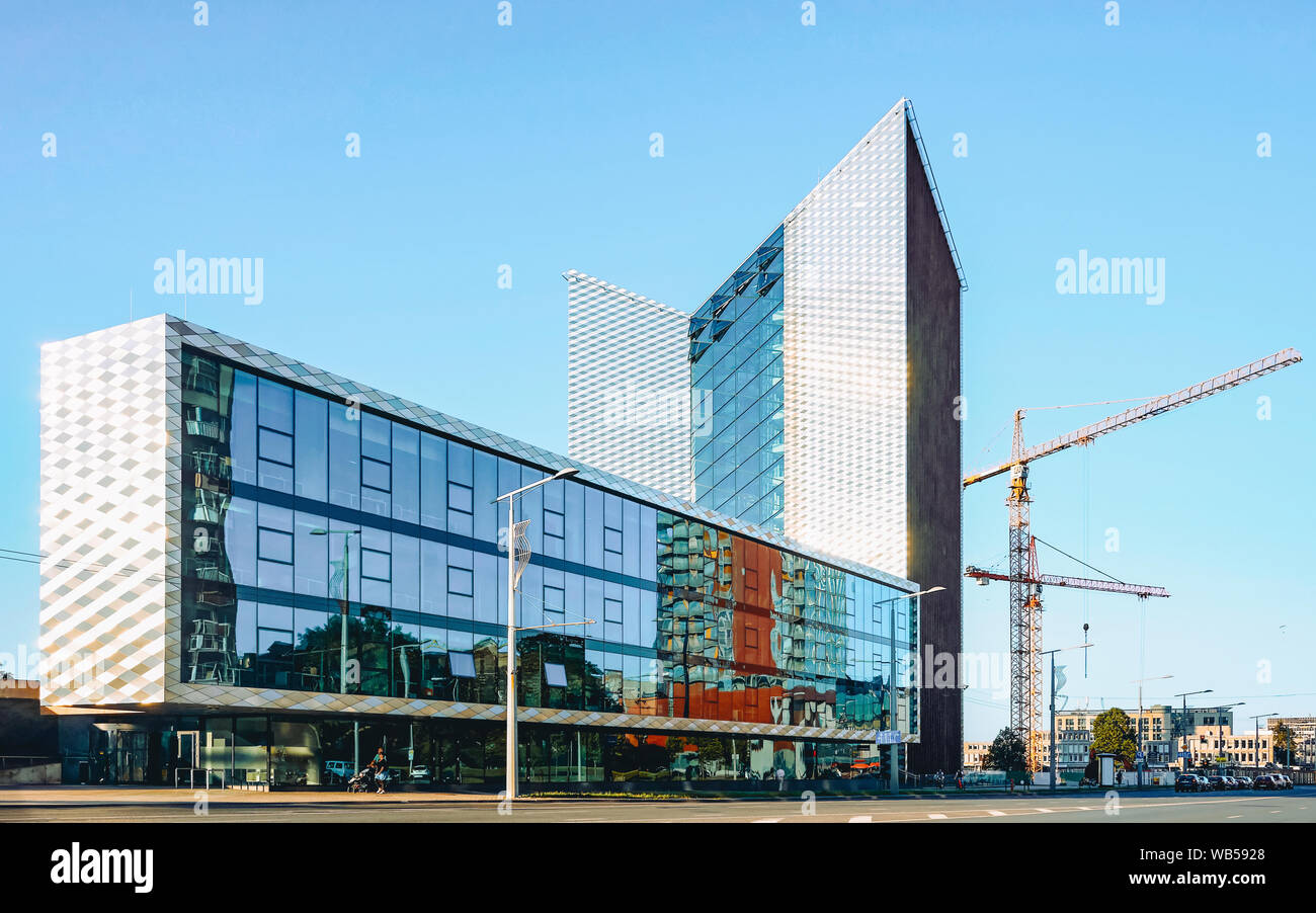 EU Commercial architecture and development of modern steel and glass ...