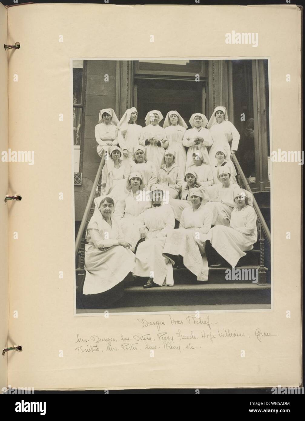 War relief hi-res stock photography and images - Alamy