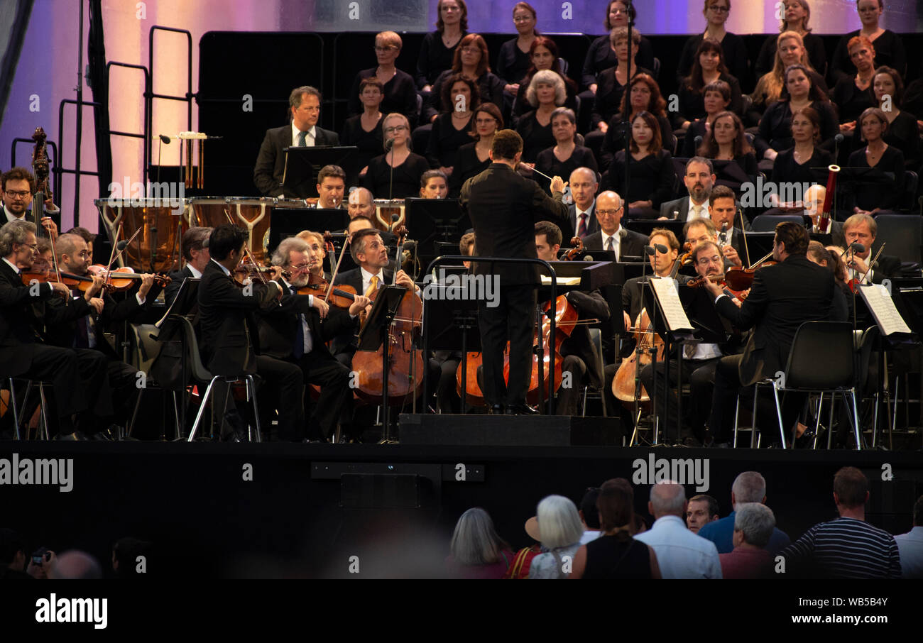 Berlin, Germany. 24th Aug, 2019. The Berliner Philharmoniker, conducted ...