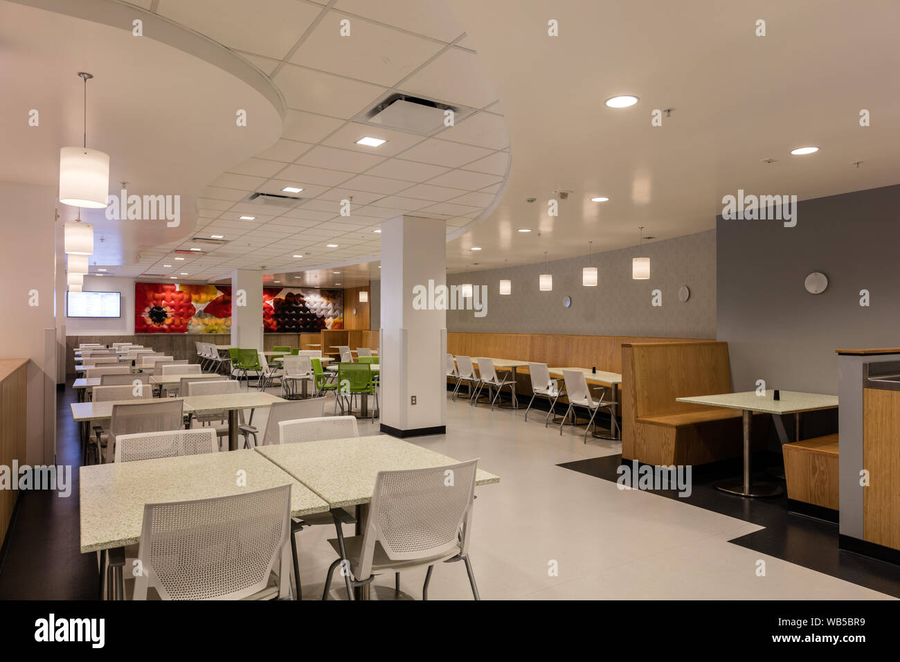 Employee dining. Federal building at 300 N. Los Angeles Blvd. in Los ...