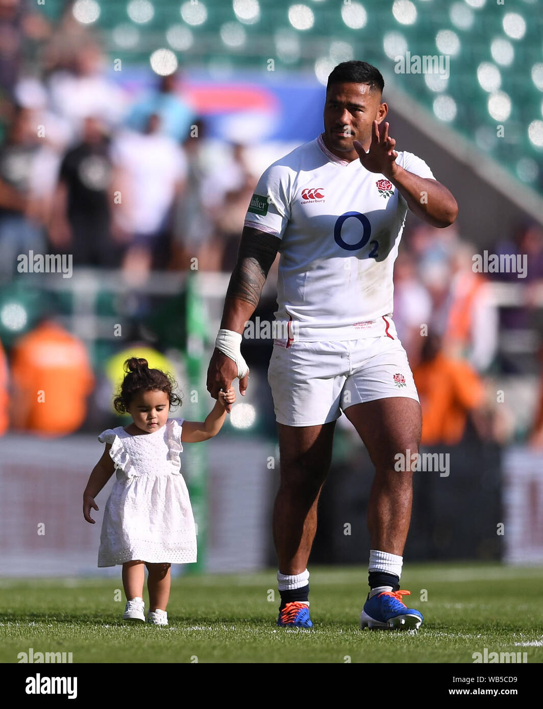 Manu tuilagi daughter hi-res stock photography and images - Alamy
