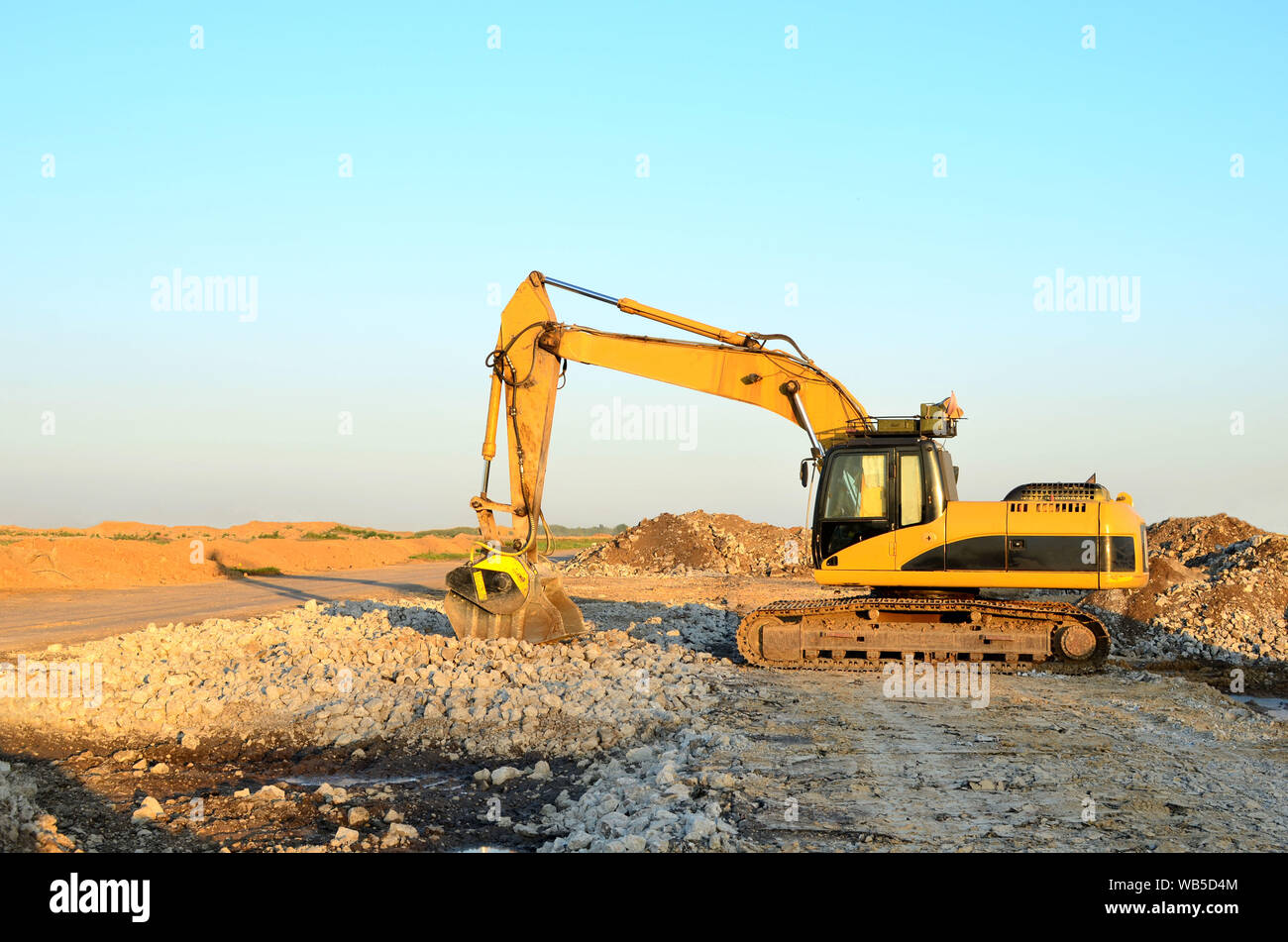 Multipurpose digger hi-res stock photography and images - Alamy