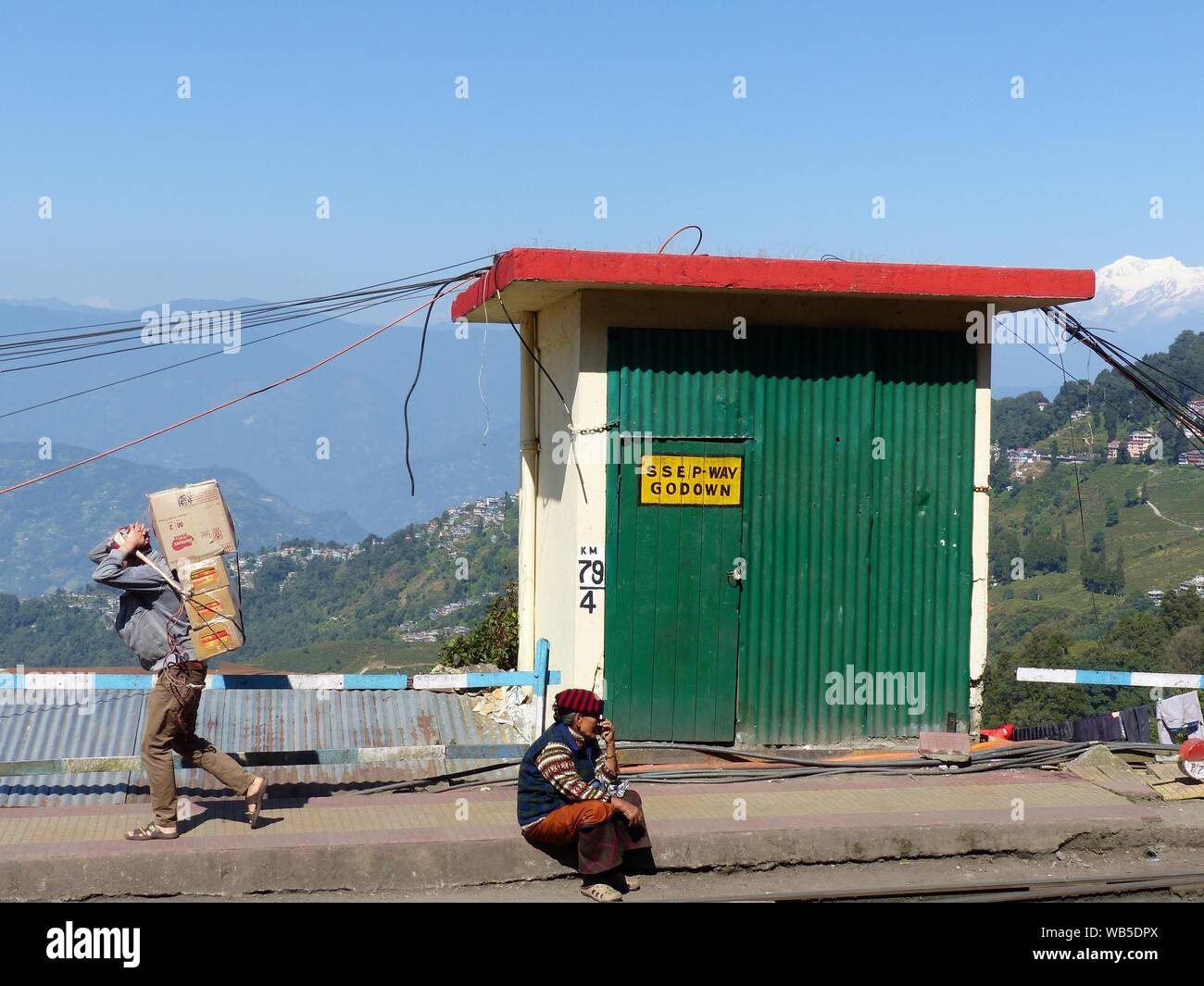 Permanent way hut hi-res stock photography and images - Alamy