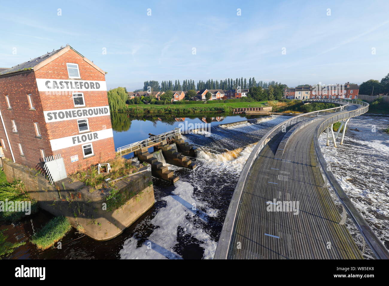 Castleford footbridge hi-res stock photography and images - Alamy