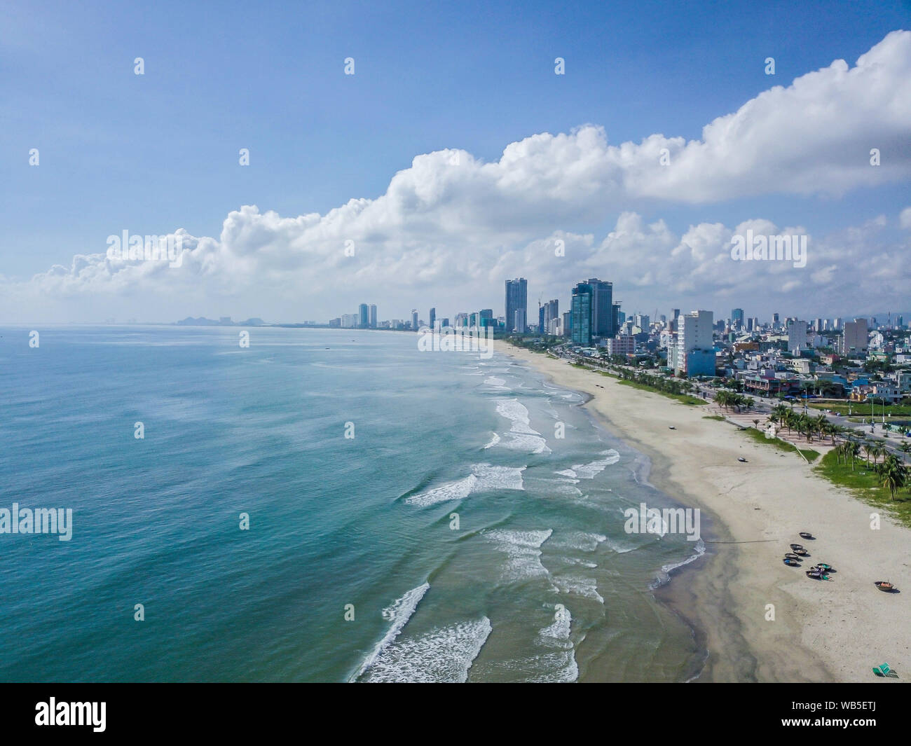 Beach view in Da Nang, Central Vietnam Stock Photo - Alamy