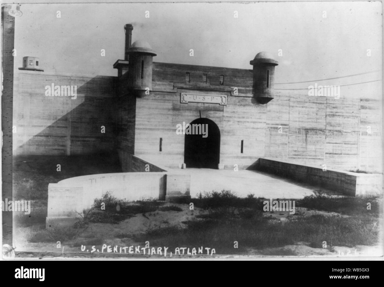 Federal penitentiary hi-res stock photography and images - Alamy