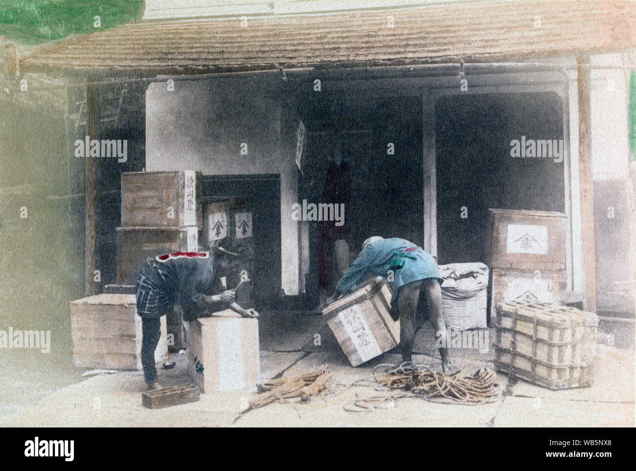 Shipping crates 19th century hi-res stock photography and images - Alamy