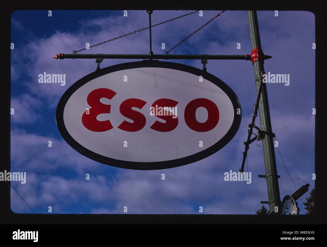 Esso gasoline sign hi-res stock photography and images - Alamy