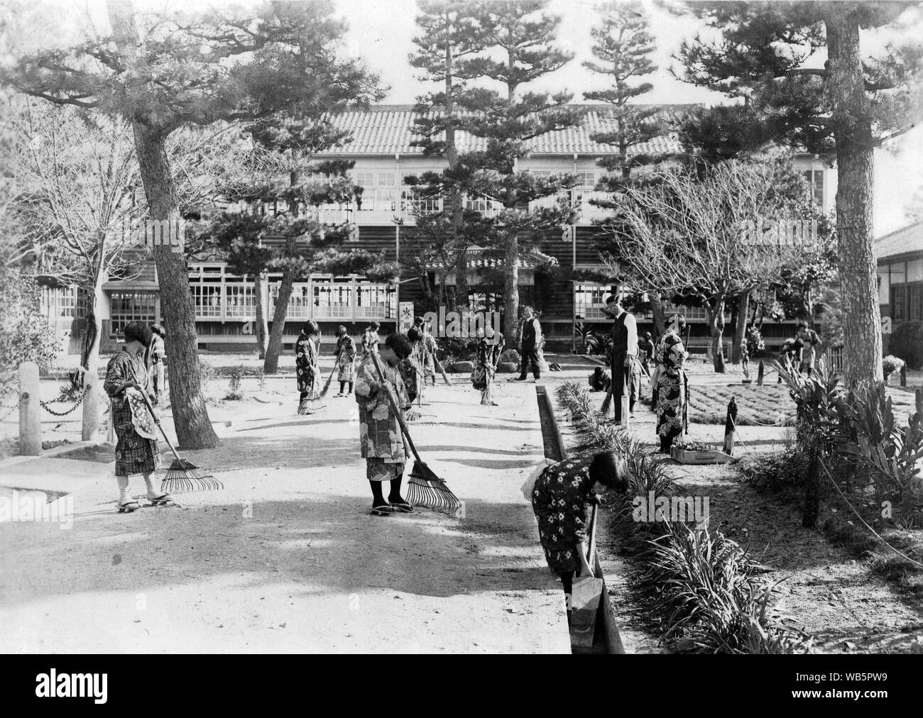 [ 1930s Japan - Japanese Elementary School Students ] — Japanese ...