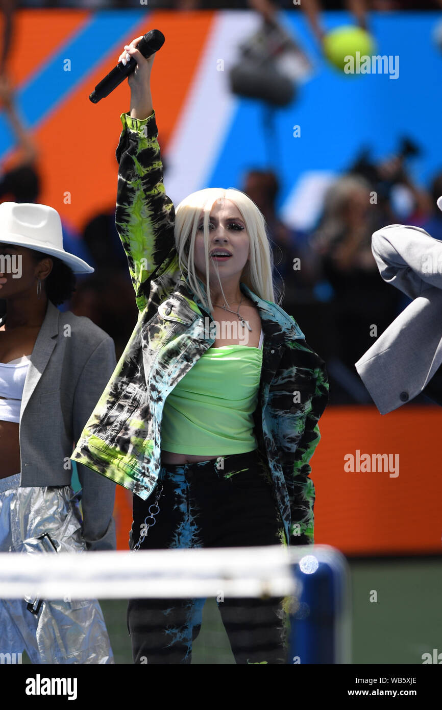 Ava max arthur ashe hi-res stock photography and images - Alamy