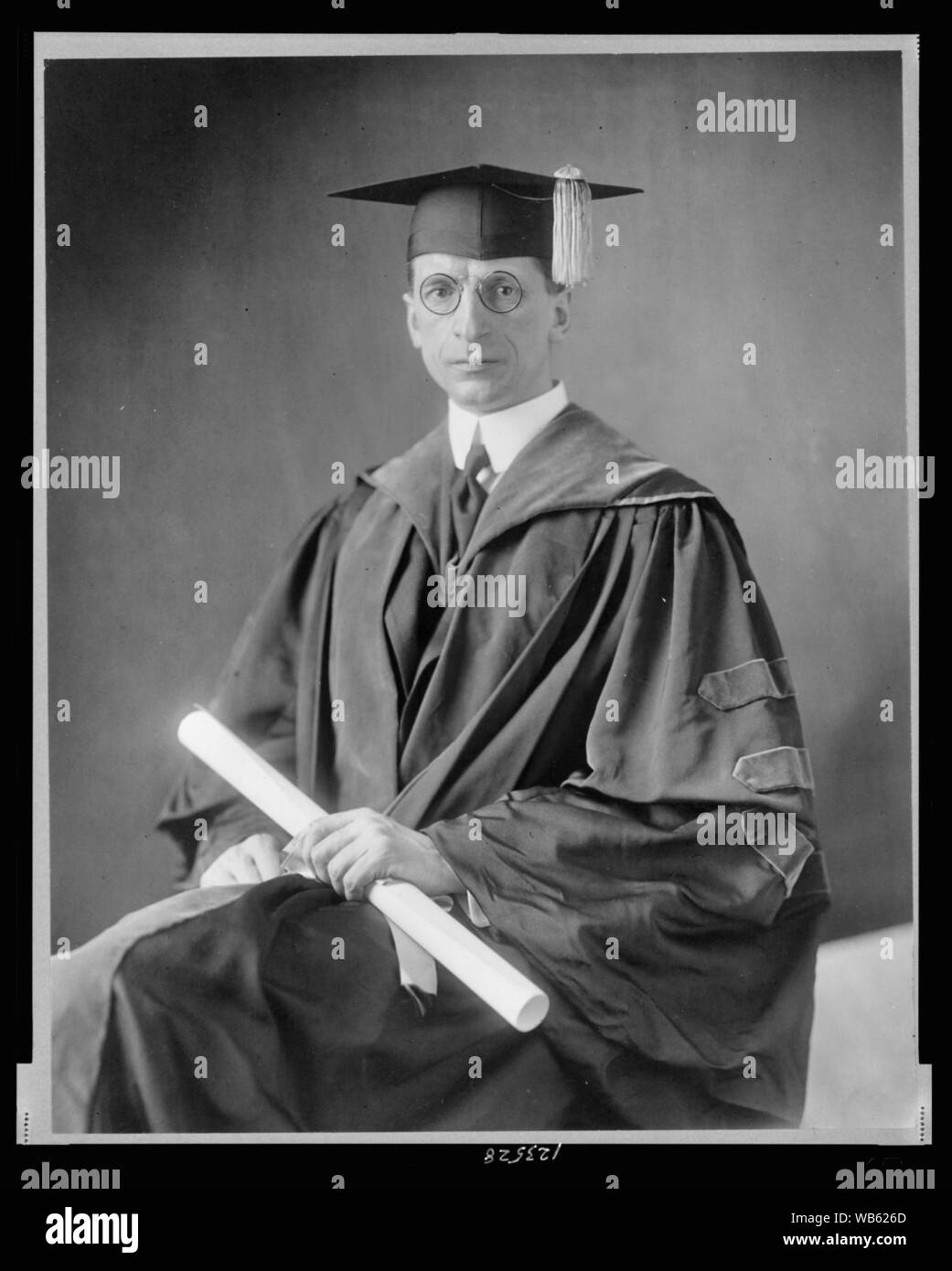 Eamon De Valera, three-quarter length portrait, seated, facing front ...