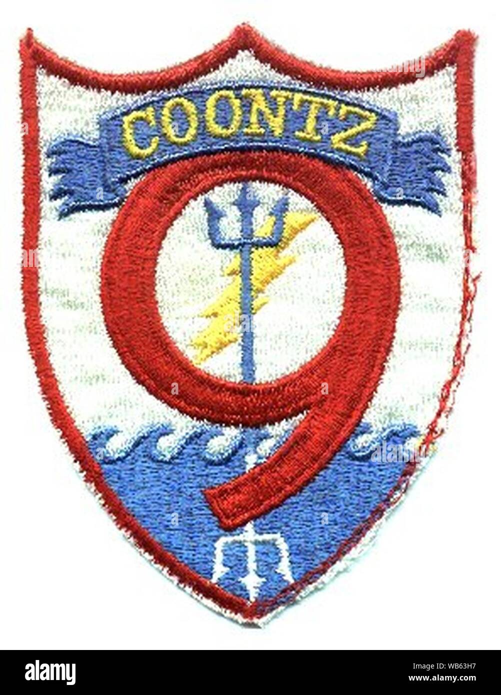 Early crest of Coontz (DLG-9 Stock Photo - Alamy