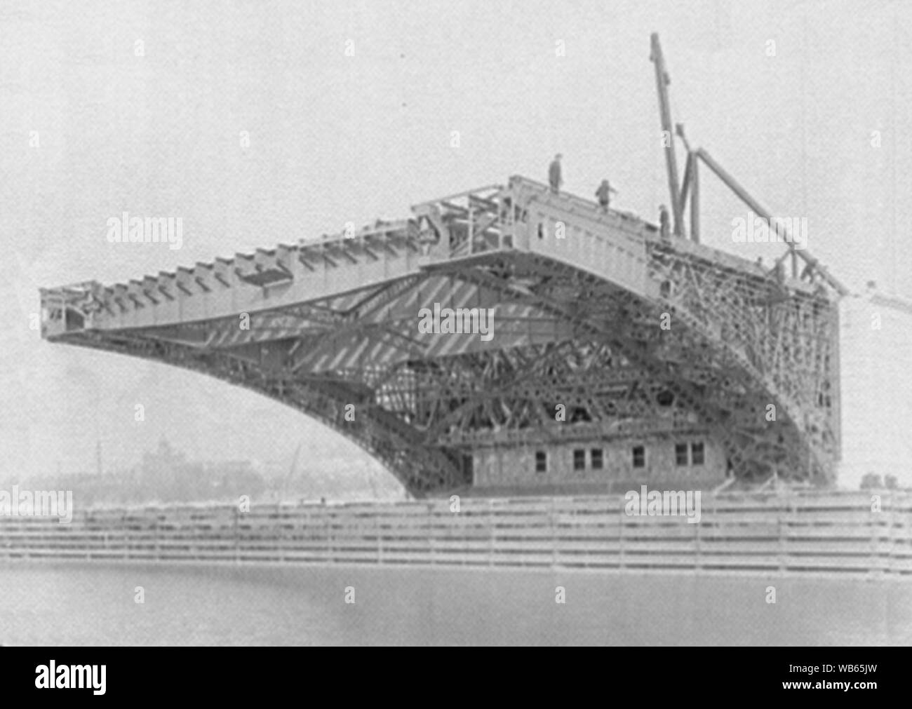 East bascule span under construction - Arlington Memorial Bridge - 1930 ...