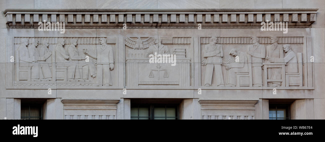 Federal courthouse sculptures hi-res stock photography and images - Alamy