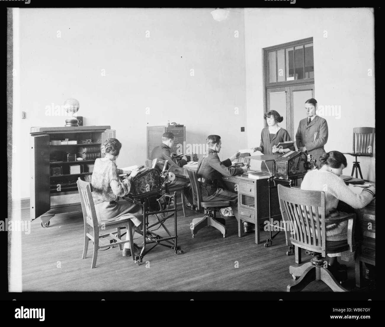 Eastern High School, Bank, (Washington, D.C Stock Photo - Alamy