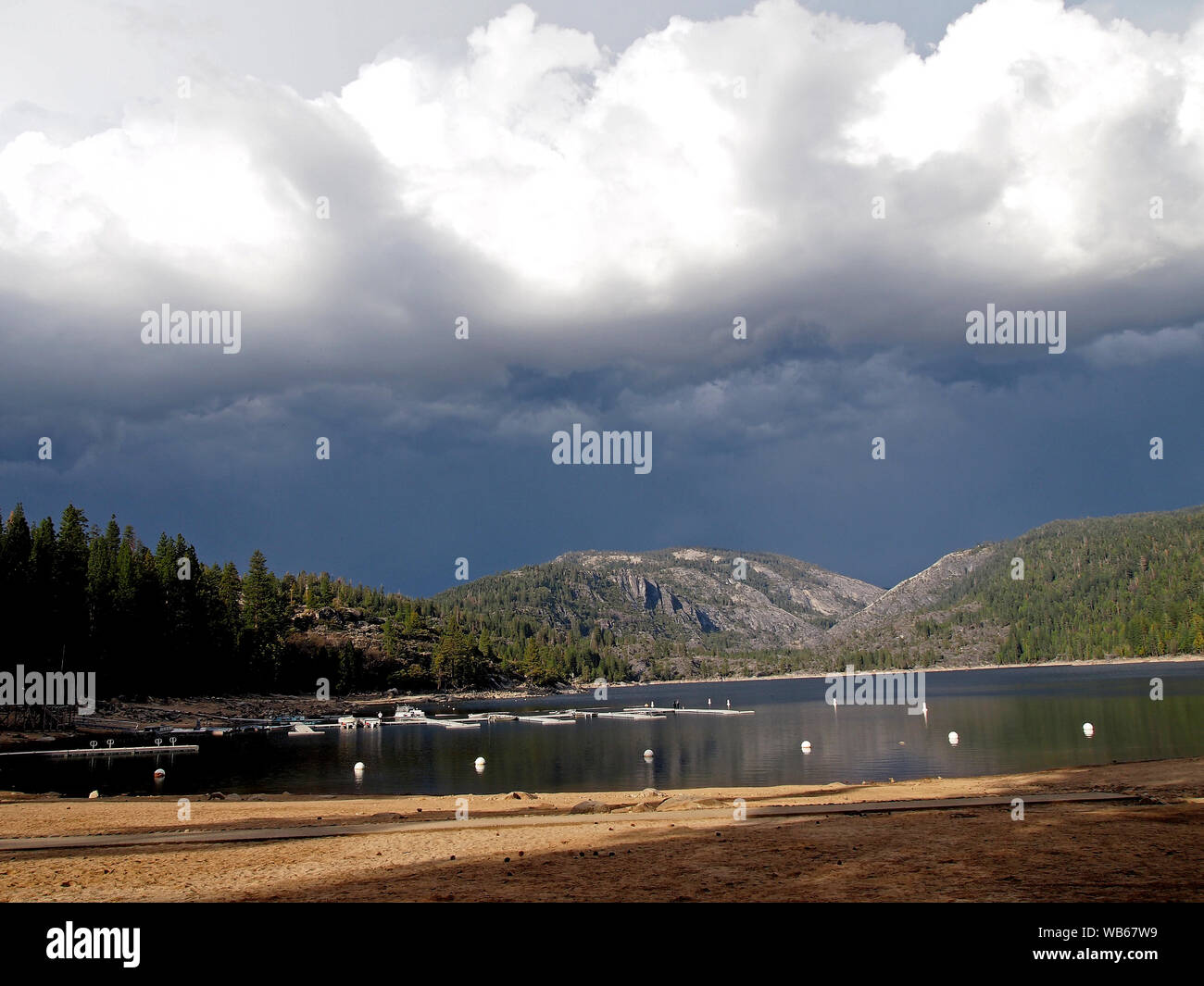 Pinecrest lake hi-res stock photography and images - Alamy