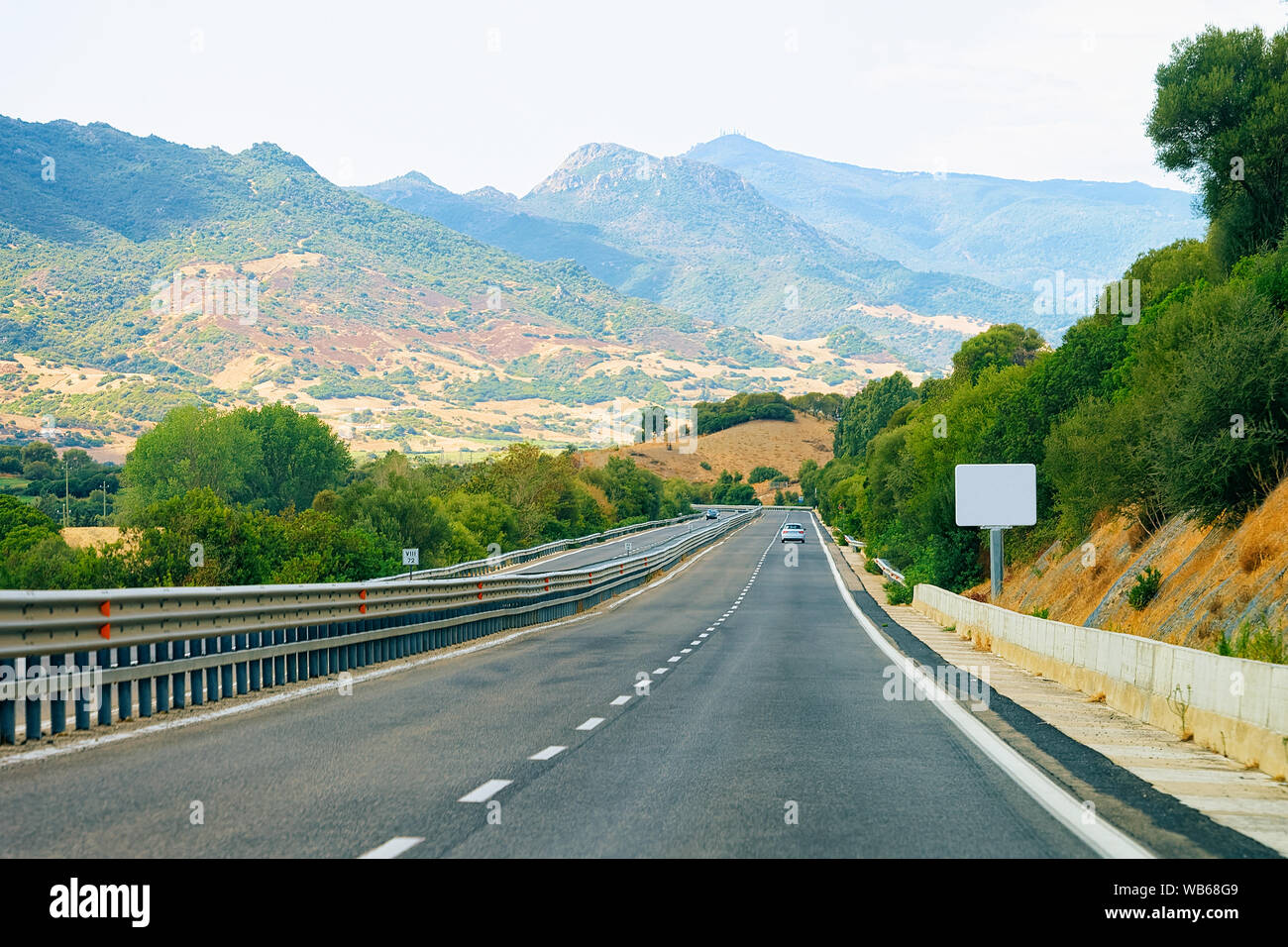 Driveway in the landscape without cars hi-res stock photography and ...