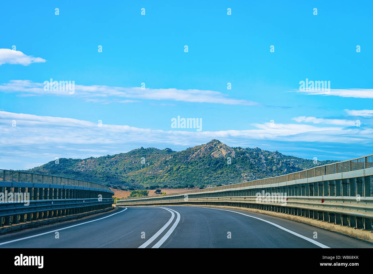 Driveway in the landscape without cars hi-res stock photography and ...