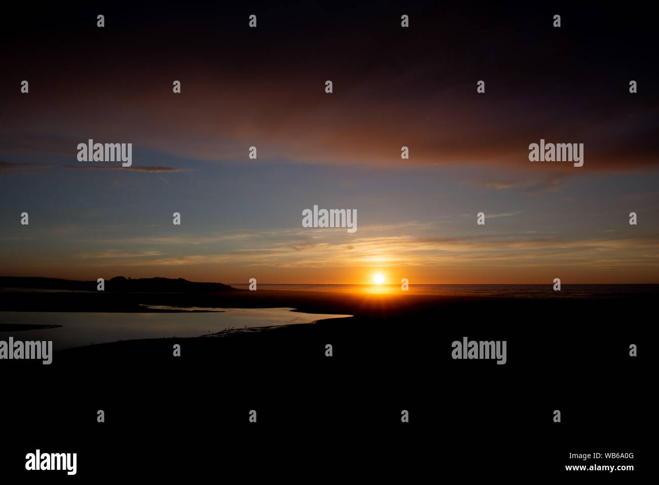 Lake tyers beach hi-res stock photography and images - Alamy