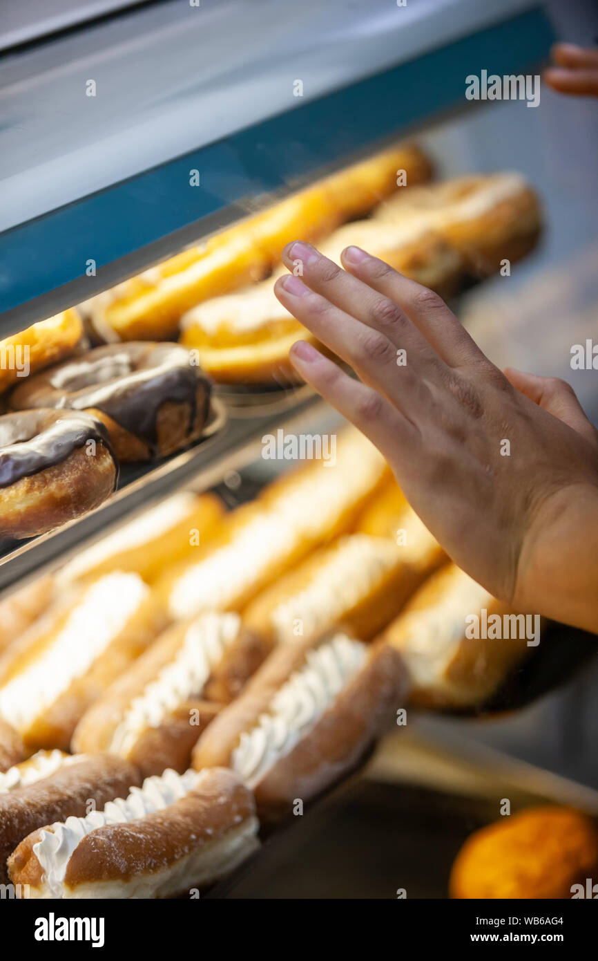 Donut in supermarket hi-res stock photography and images - Alamy