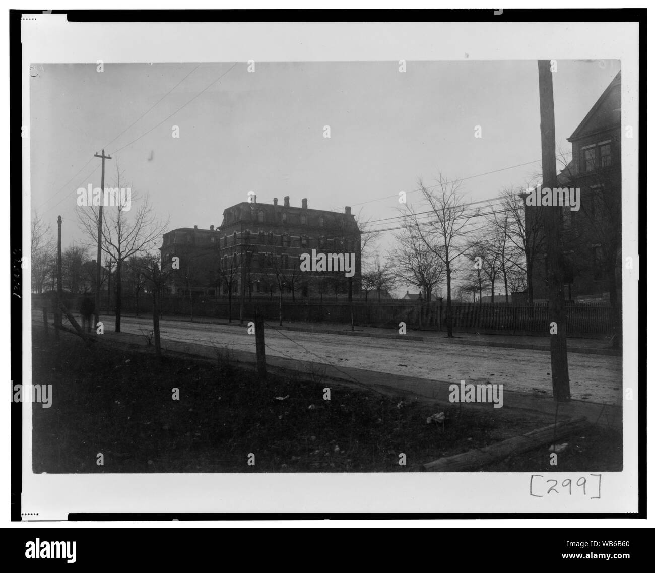 View building in landscape Cut Out Stock Images & Pictures - Alamy