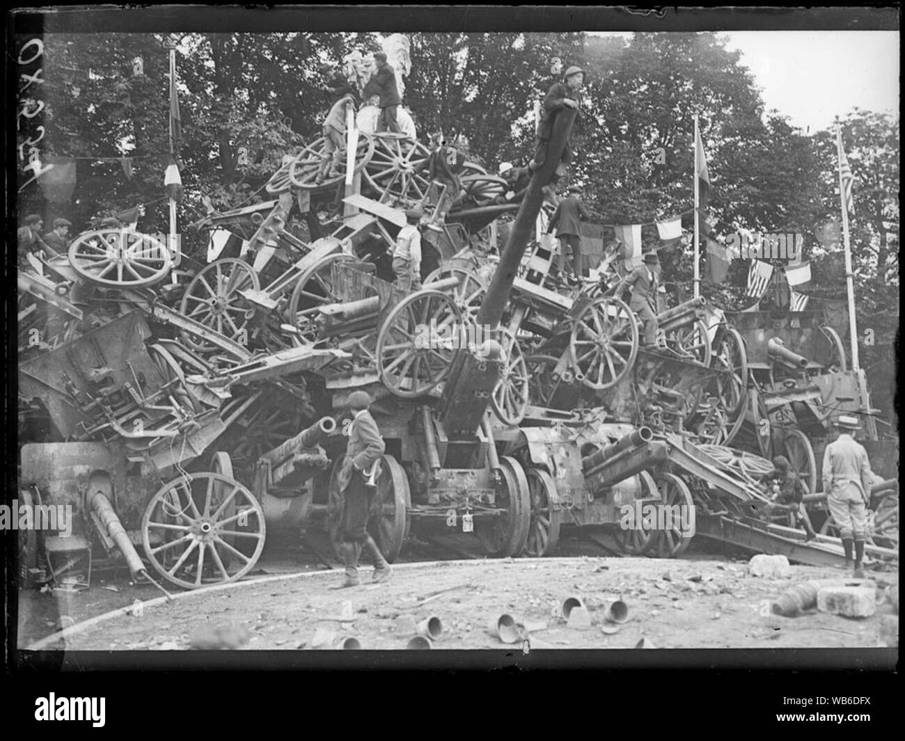 Archival spa Black and White Stock Photos & Images - Alamy