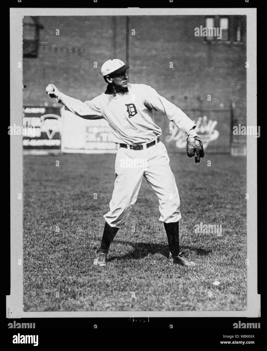 Ed Summers, Detroit Baseball Club pitcher, full-length portrait, in ...
