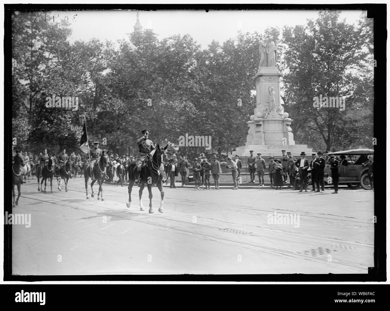 American expeditionary forces parade hi-res stock photography and ...