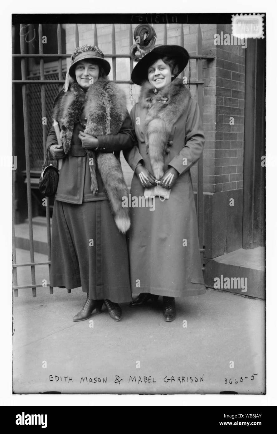 Edith Mason & Mabel Garrison Stock Photo - Alamy