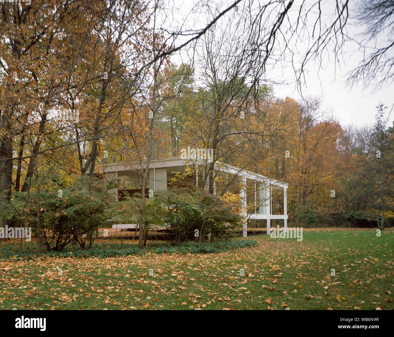 Farnsworth house mies van der rohe hi-res stock photography and images ...