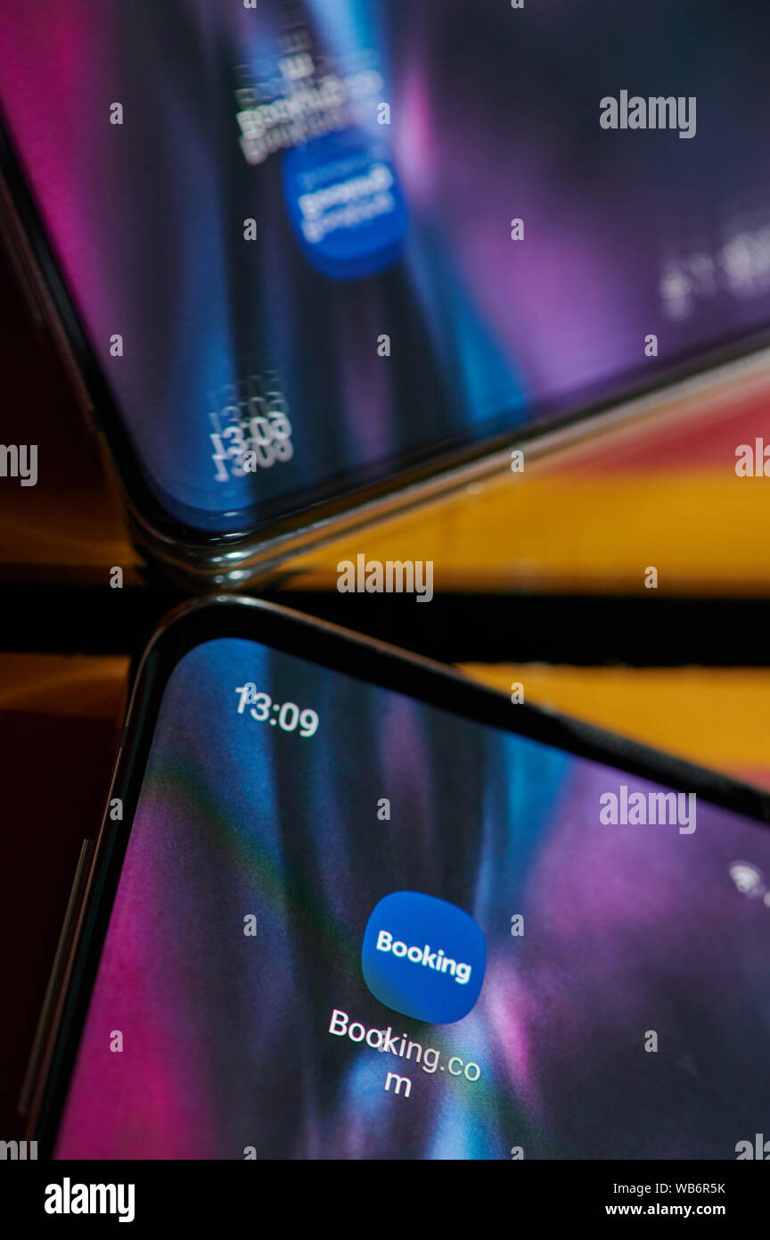 Booking com logo hi-res stock photography and images - Alamy