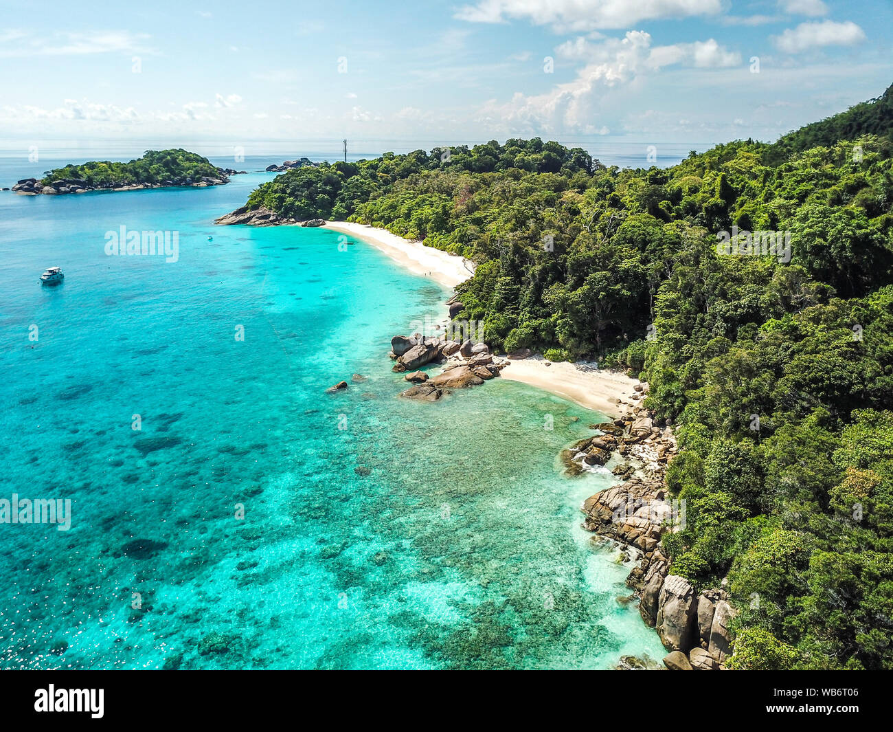 Aerial seascape beautiful tropical island hi-res stock photography and ...