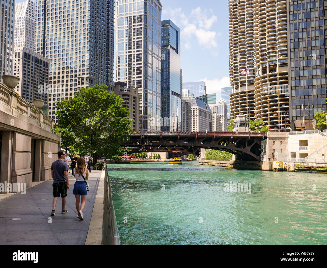 Chicago architecture riverwalk hi-res stock photography and images - Alamy