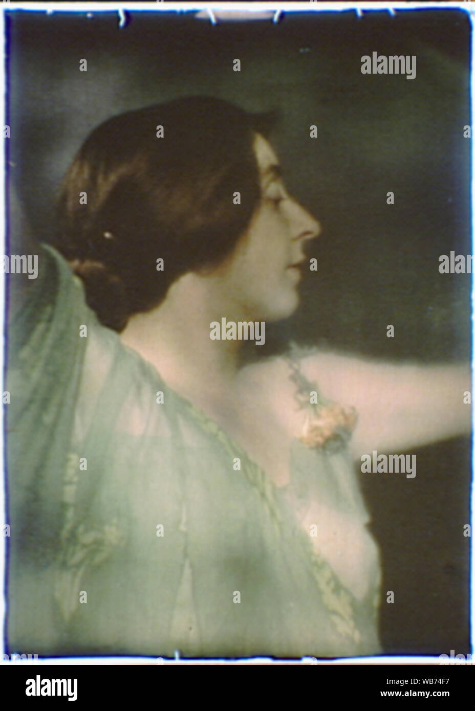 Female ballet dancer costume hi-res stock photography and images - Alamy