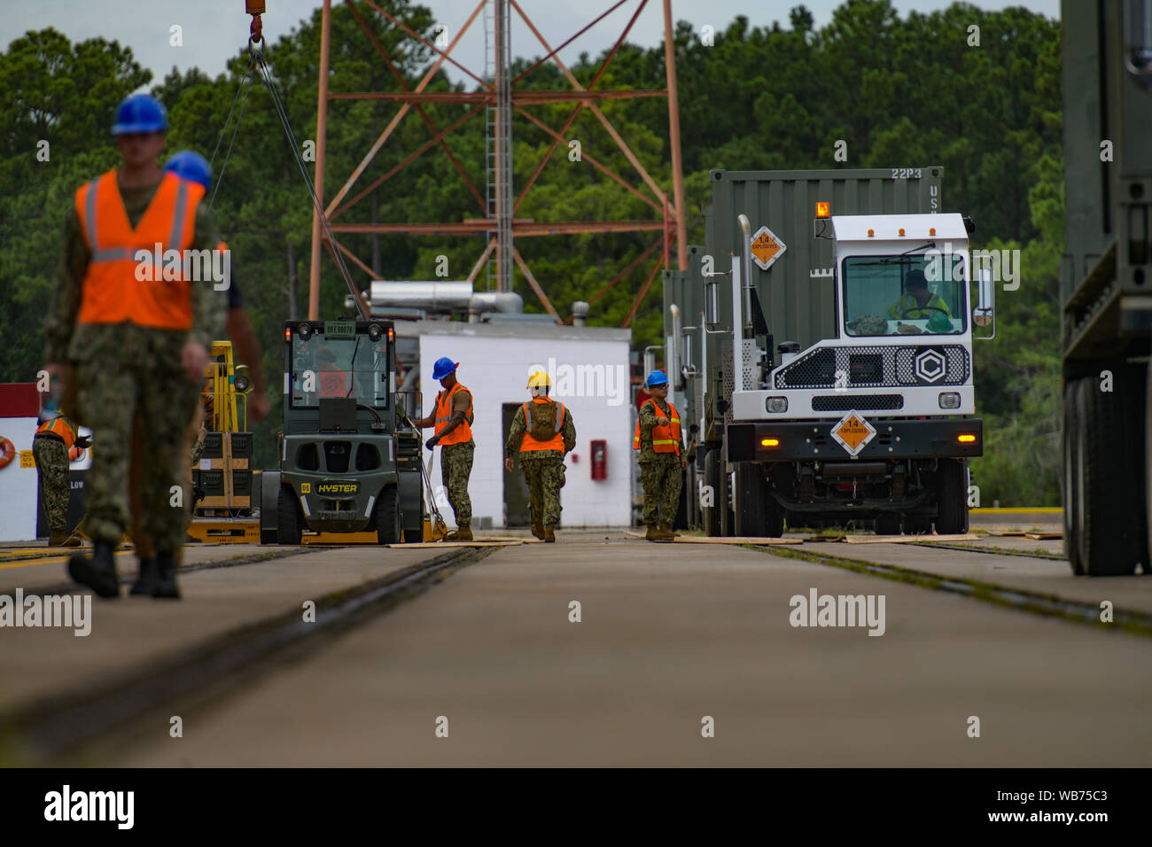U.S. Navy Sailors assigned to Naval Munitions Command Atlantic Unit ...