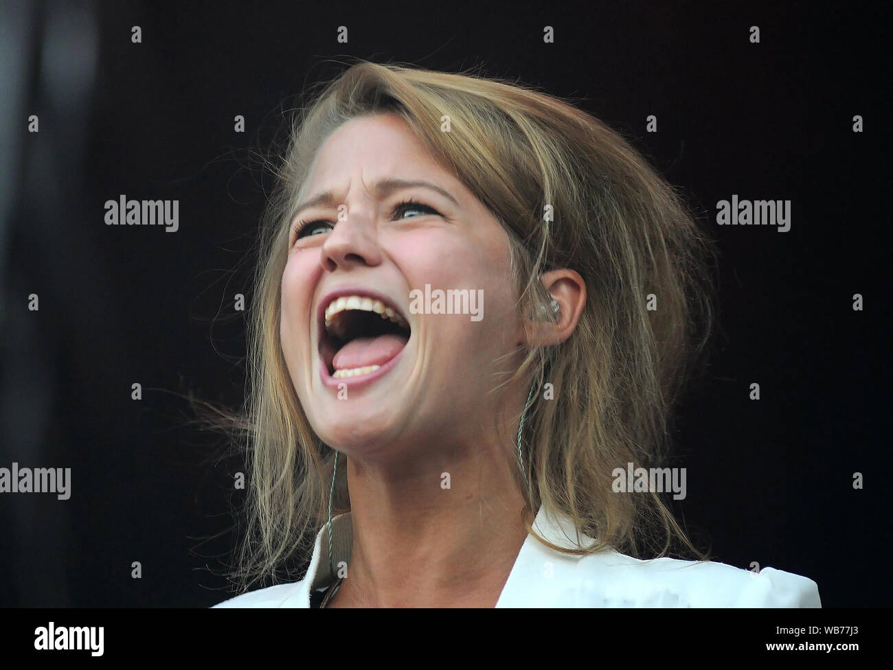Soul singer woman hi-res stock photography and images - Alamy