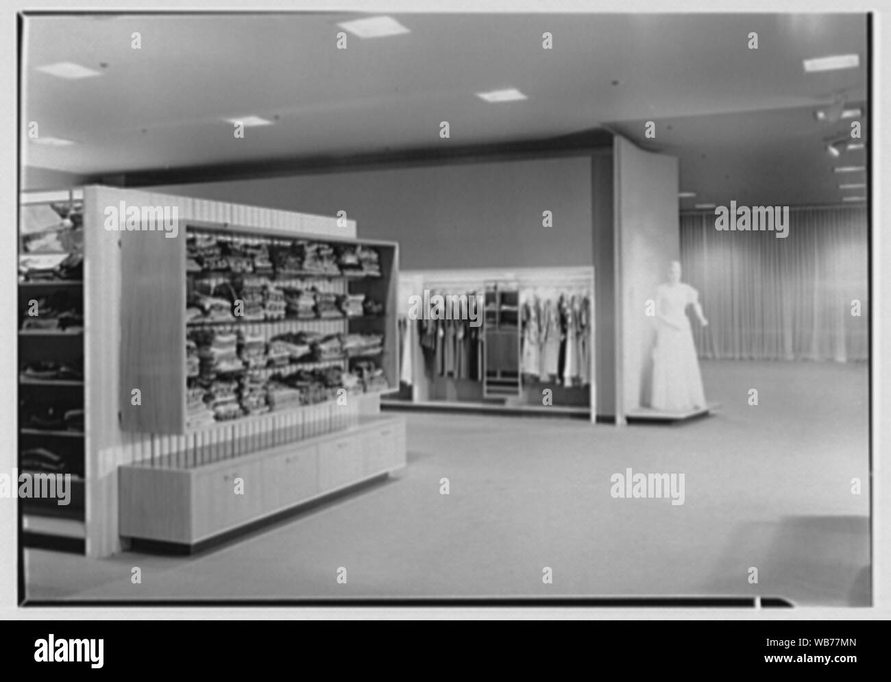 Field's department store, business at 37th Ave. and 82nd St., Jackson ...