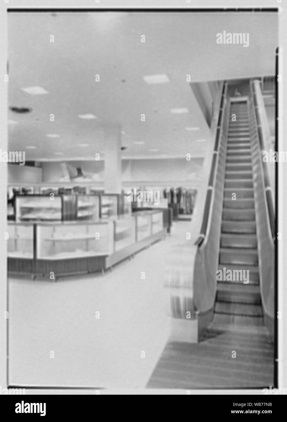 Field's department store, business at 37th Ave. and 82nd St., Jackson ...