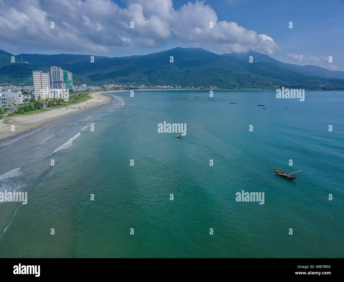 Beach view in Da Nang, Central Vietnam Stock Photo - Alamy